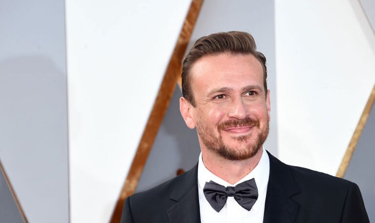 Jason Segel’s Net Worth: The Financial Journey of a Multi-Talented ...